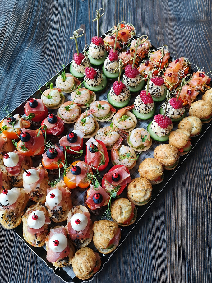 Balandžio mėnesio rinkinys, 60 vnt