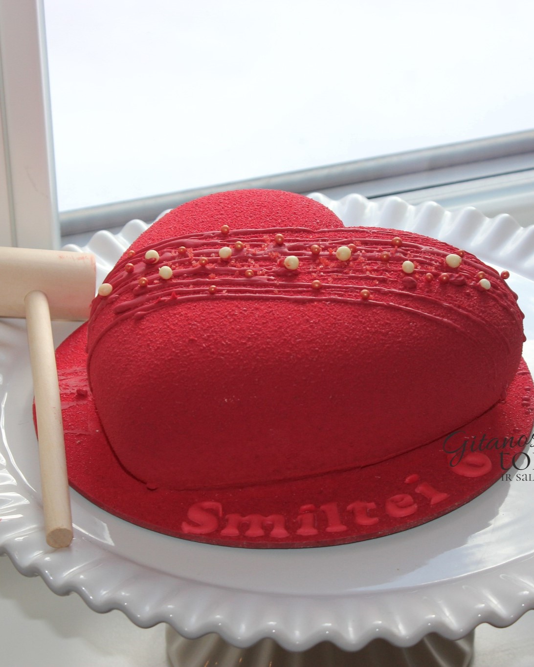 Daužomas tortas ŠIRDELĖ