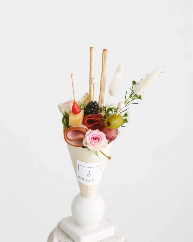 Kūgio formos užkandžių rinkinys