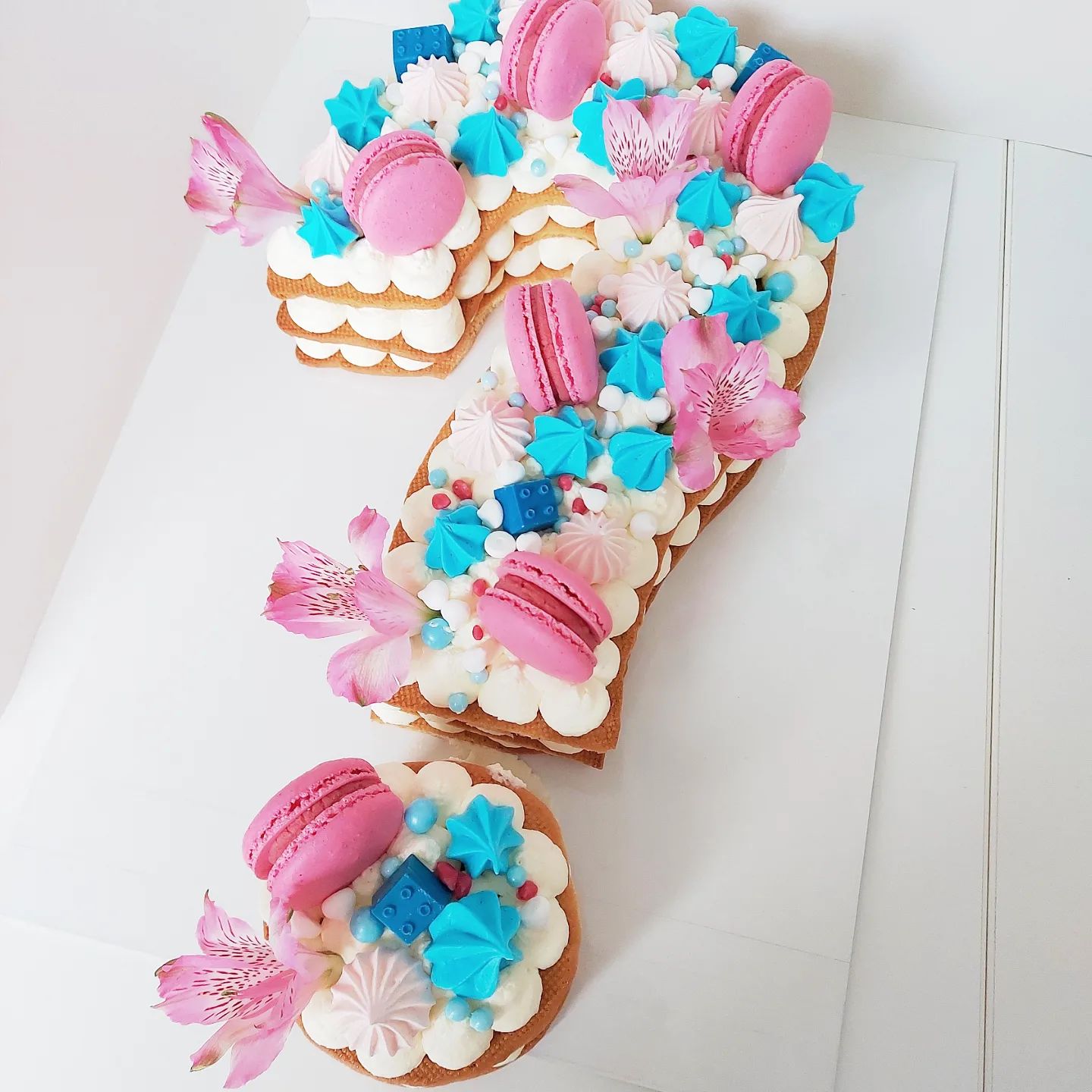 Forminis tortas "Klaustukas"